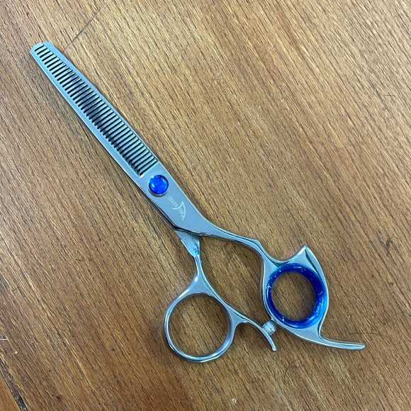 Hair | Shark Fin 4 Tooth Thinning Shear | Poshmark